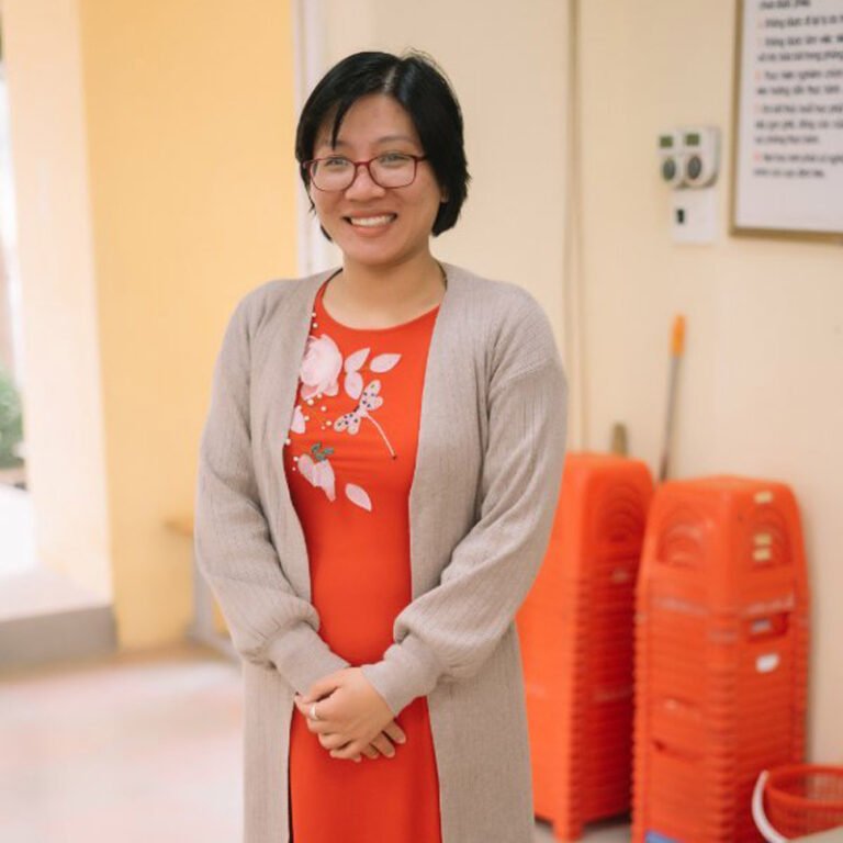 Cô Bùi Thúy Nga – Sao Mai – Marie Curie