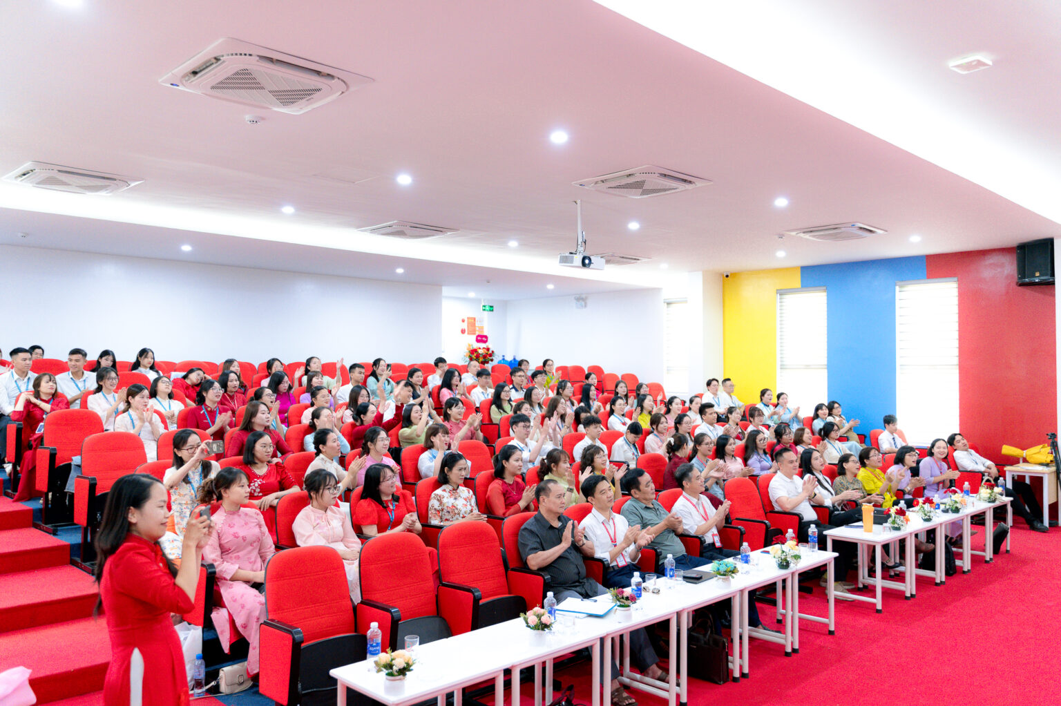 HỘI NGHỊ NGƯỜI LAO ĐỘNG NĂM HỌC 2025 – 2026 – Marie Curie Hải Dương